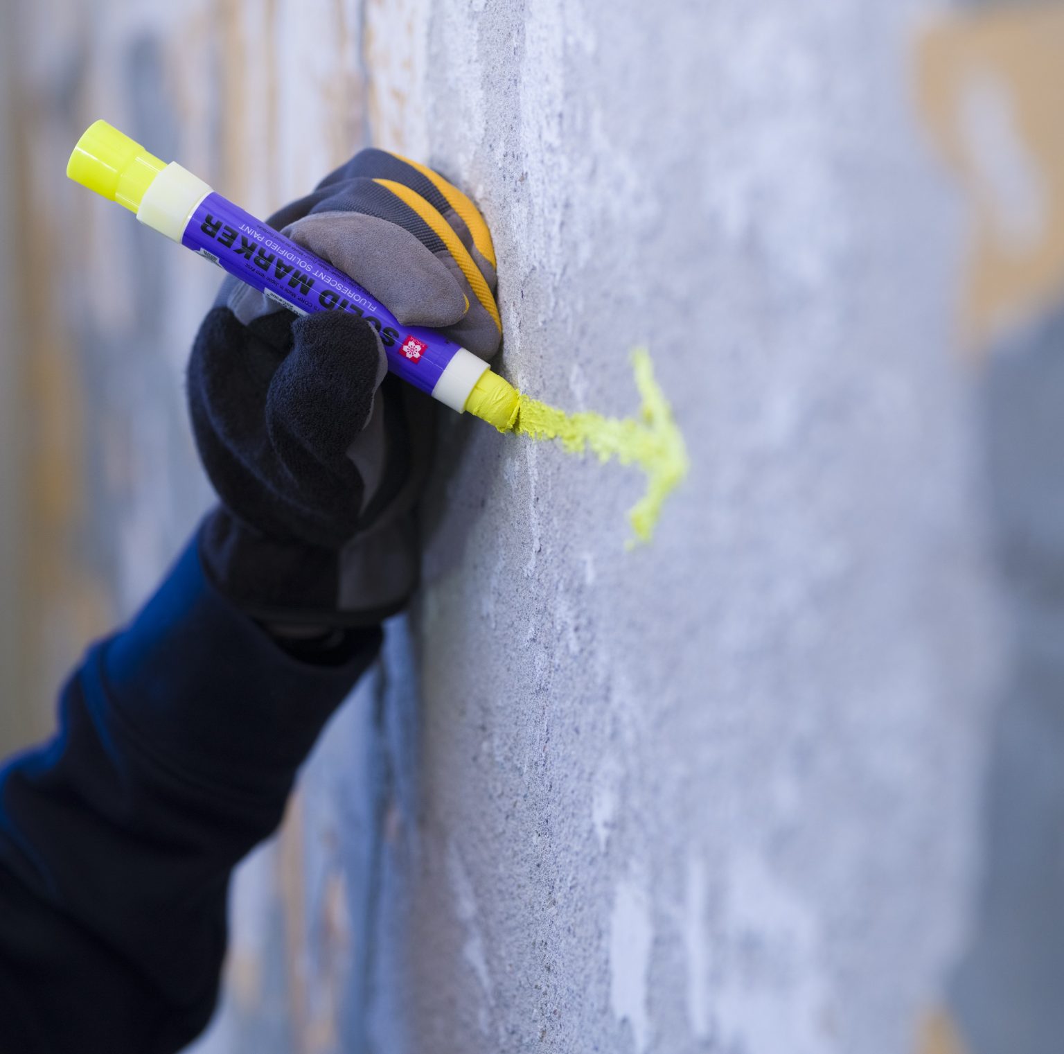 Sakura Solid Paint Marker - Solidified Paint Marker (Mean Streak ...