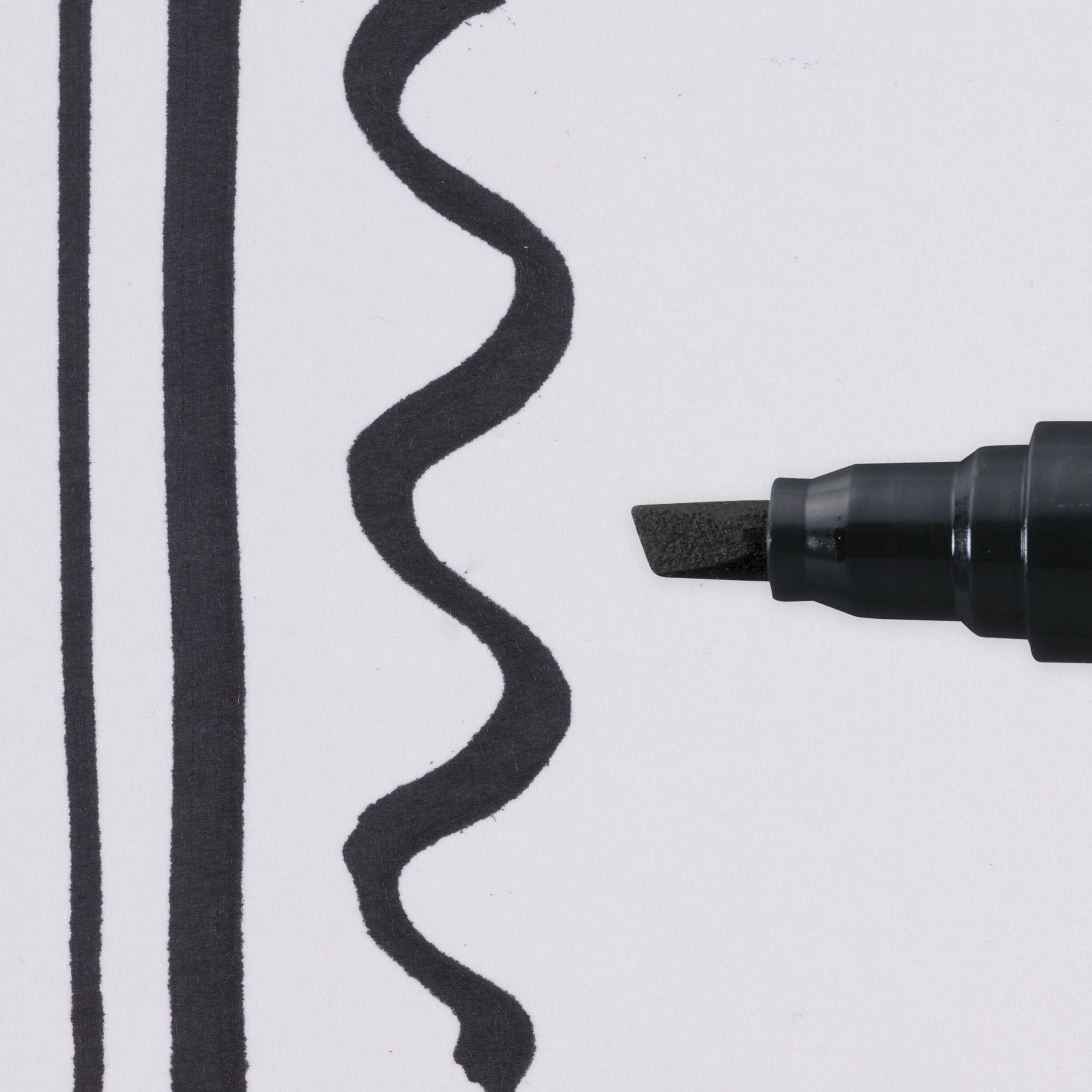 Sakura Pen-Touch 130 : Permanent Chisel Point Marker : Black : Blister ...