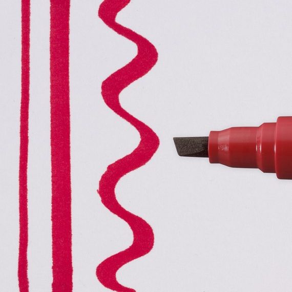 Sakura Pen-Touch 130 : Permanent Chisel Point Marker : Red : Blister ...